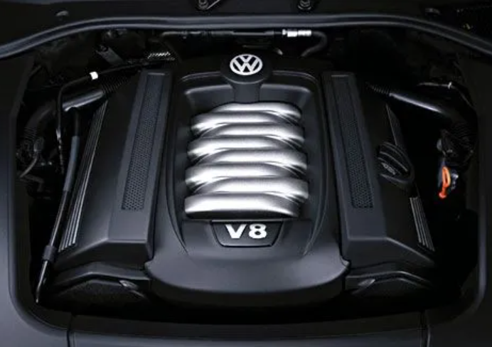 大众v8是什么车-有驾