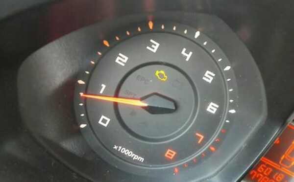 汽车故障码东风日产 P0420-00-有驾